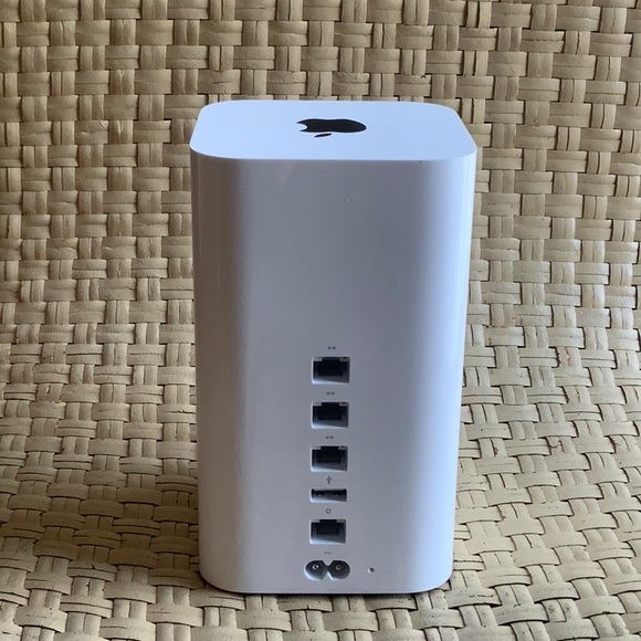 Apple | Computers, Laptops & Parts | Apple Airport Extreme Base Station ...